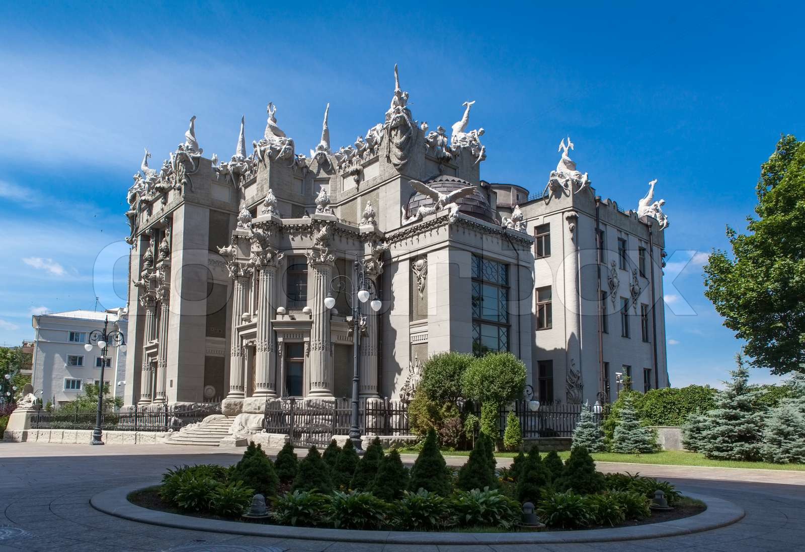 Das Haus mit Chimären in Kiew, Ukraine | Stock Bild | Colourbox