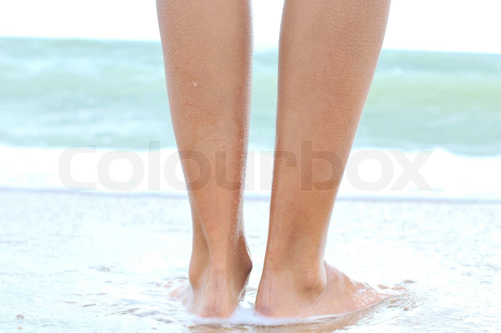 schöne Beine von einem hübschen Mädchen | Stock Bild | Colourbox