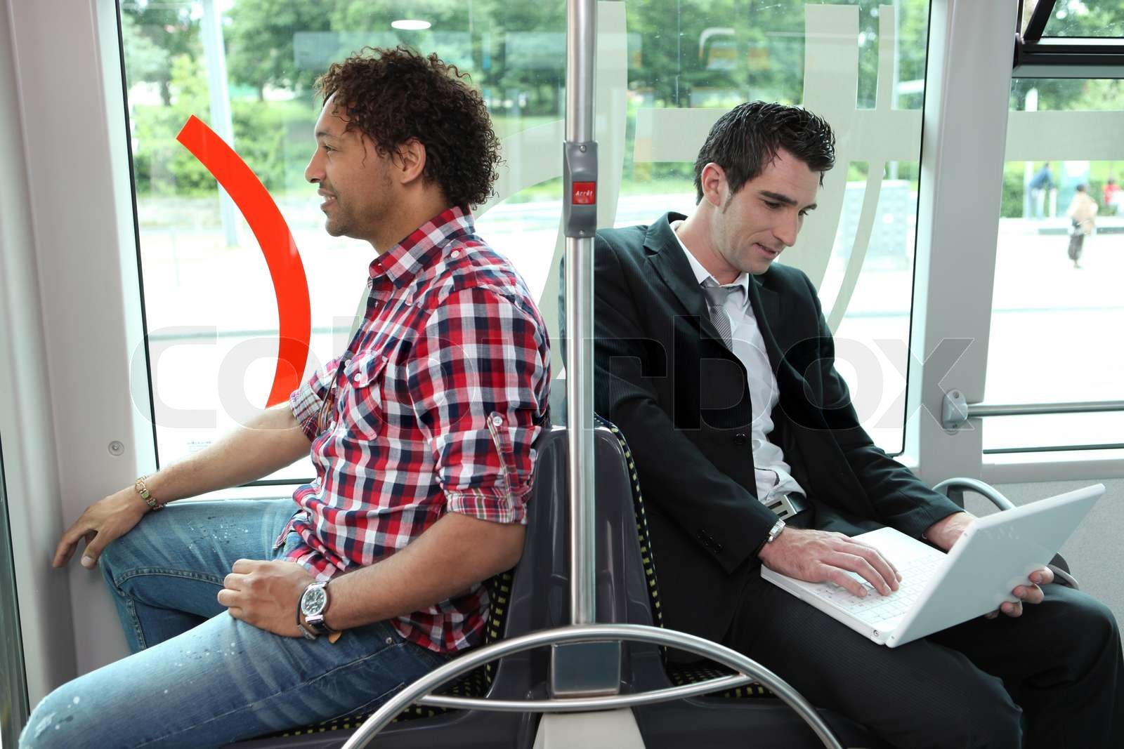 Männer im Bus | Stock Bild | Colourbox