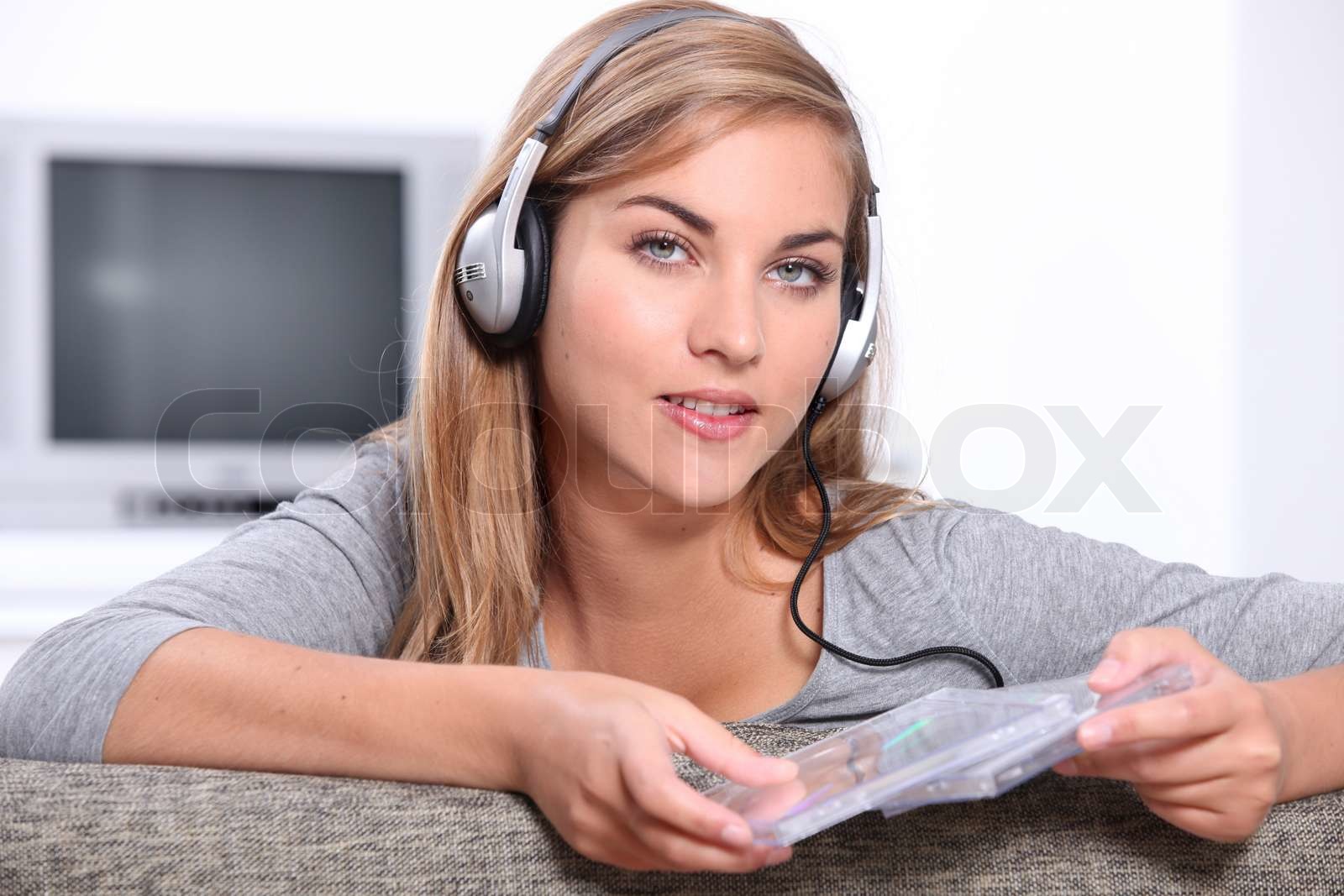 Teenager-Mädchen-Musik hören | Stock Bild | Colourbox