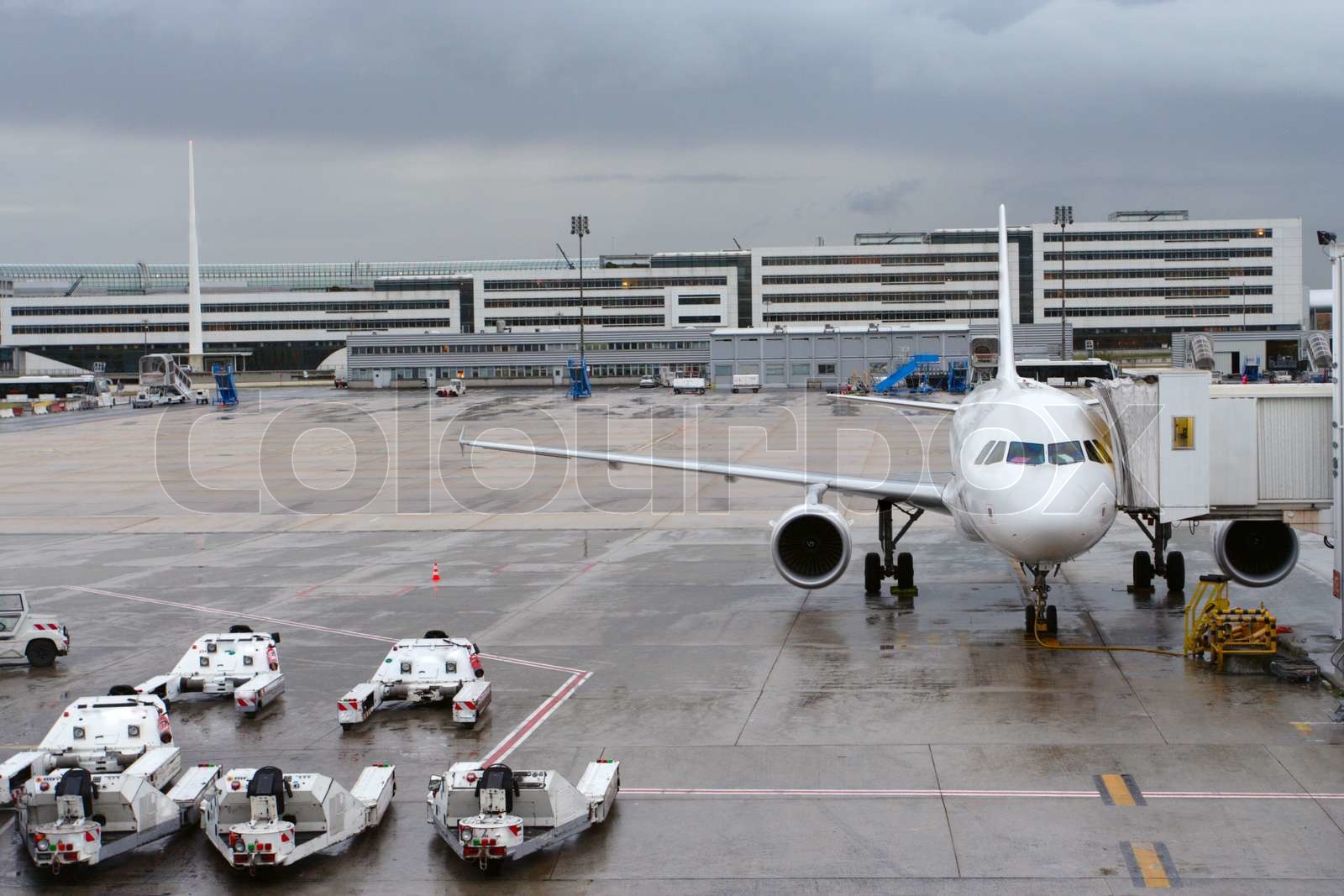 airplane loading | Stock image | Colourbox