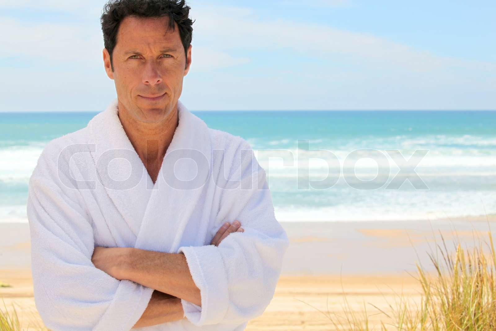 Mann am Strand | Stock Bild | Colourbox