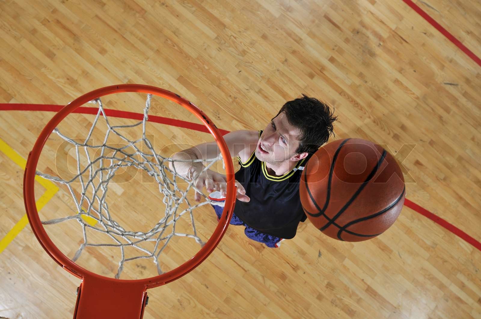 basketball, action, spielend | Stock Bild | Colourbox