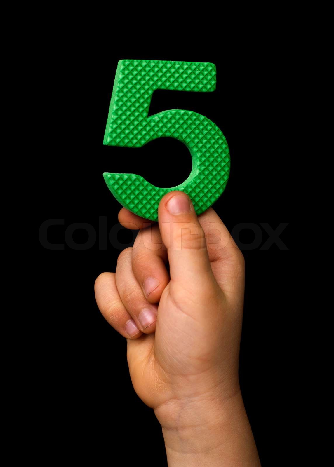 Kinder-Hand, die mit der Zahl fünf | Stock Bild | Colourbox