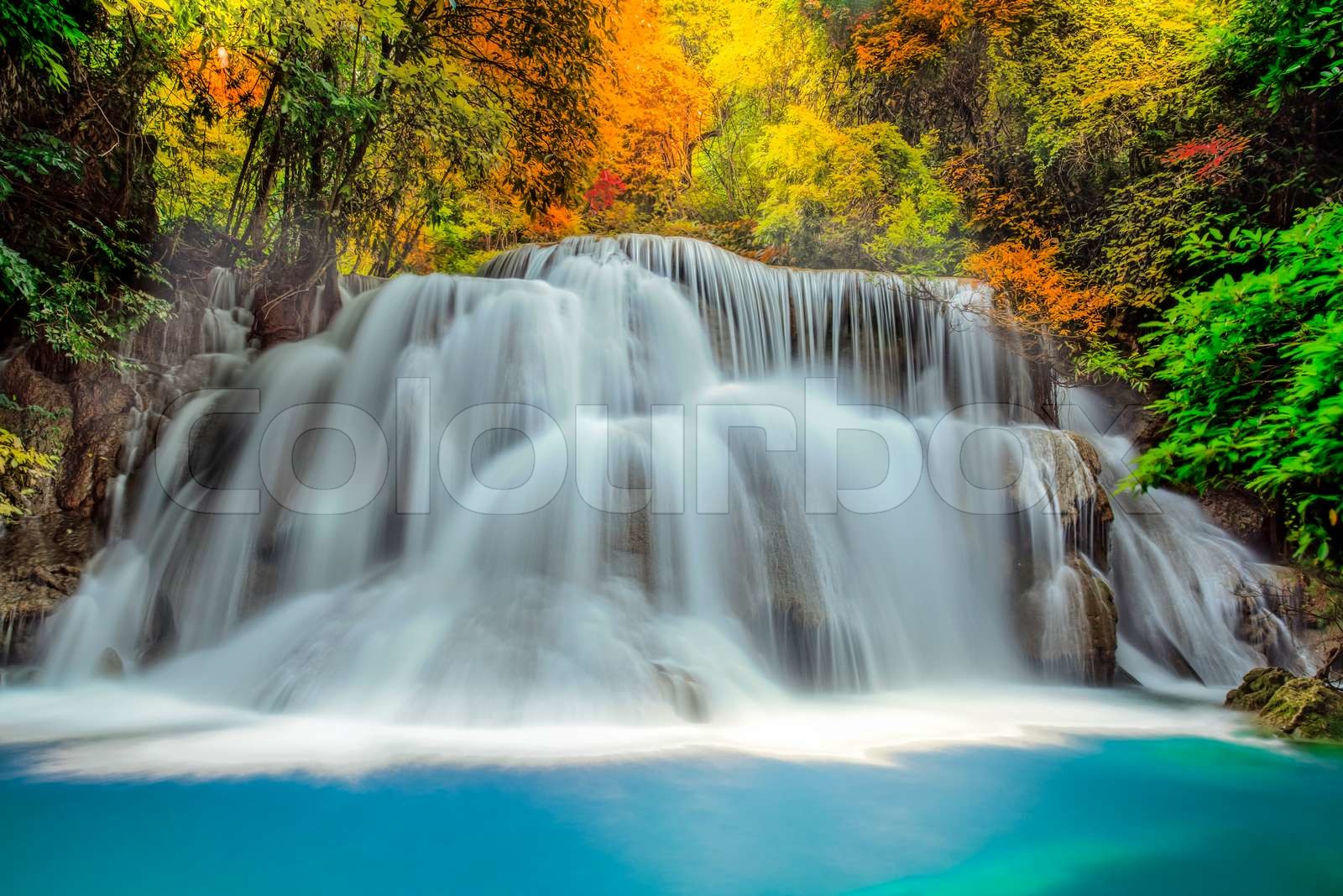 Elegantes Wasserfall In Deutschland Bild