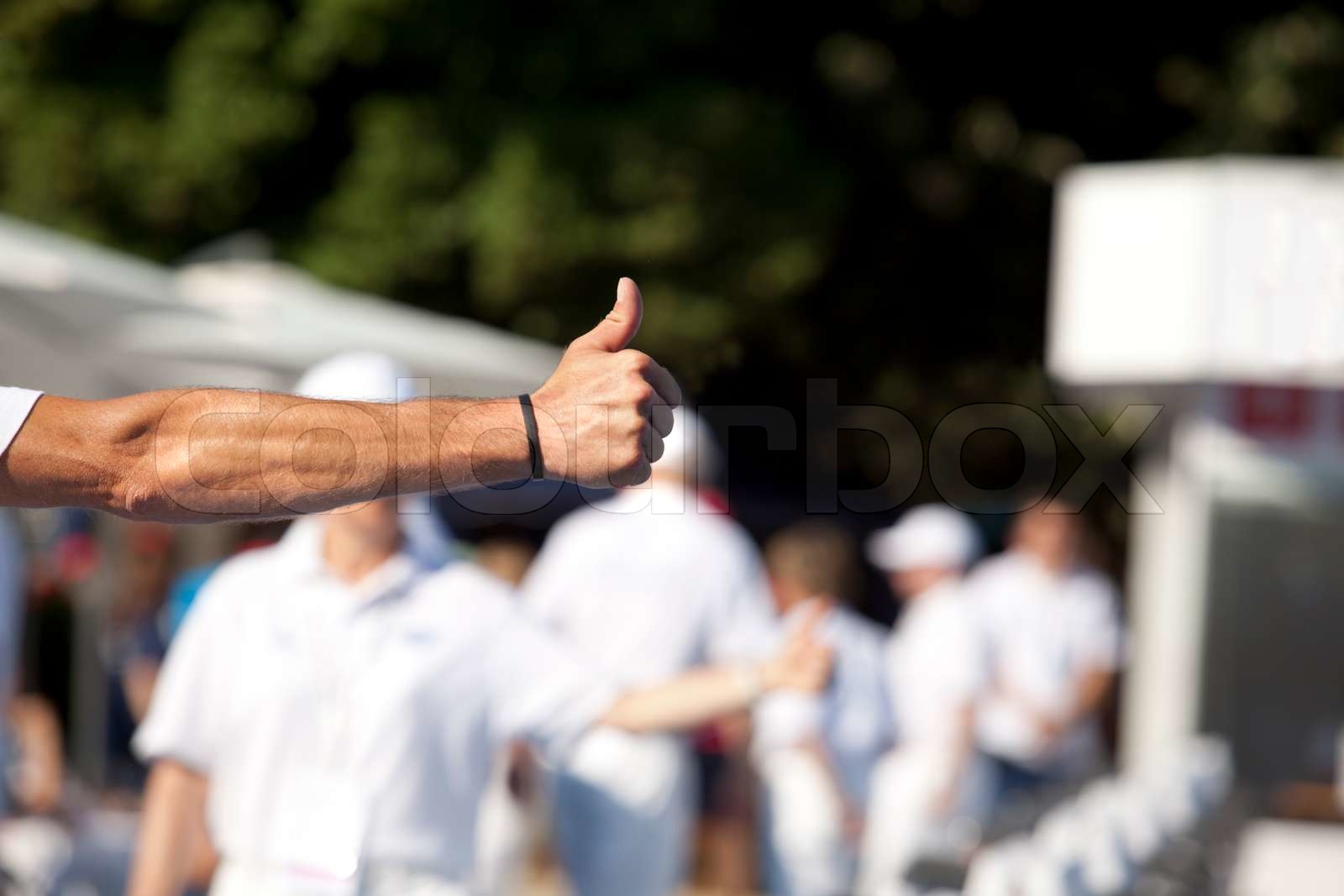 Daumen hoch | Stock Bild | Colourbox