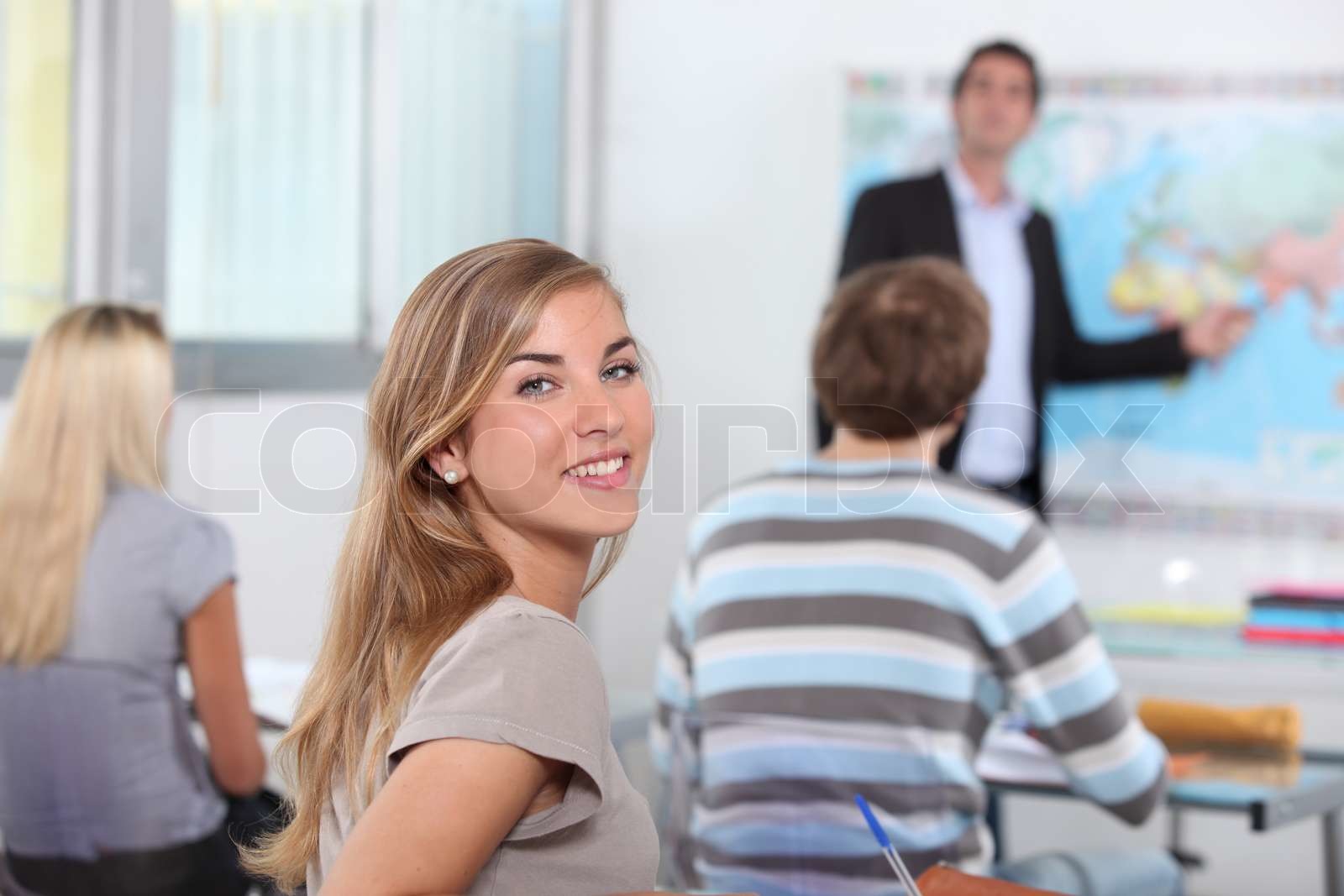 Schüler im Klassenzimmer | Stock Bild | Colourbox
