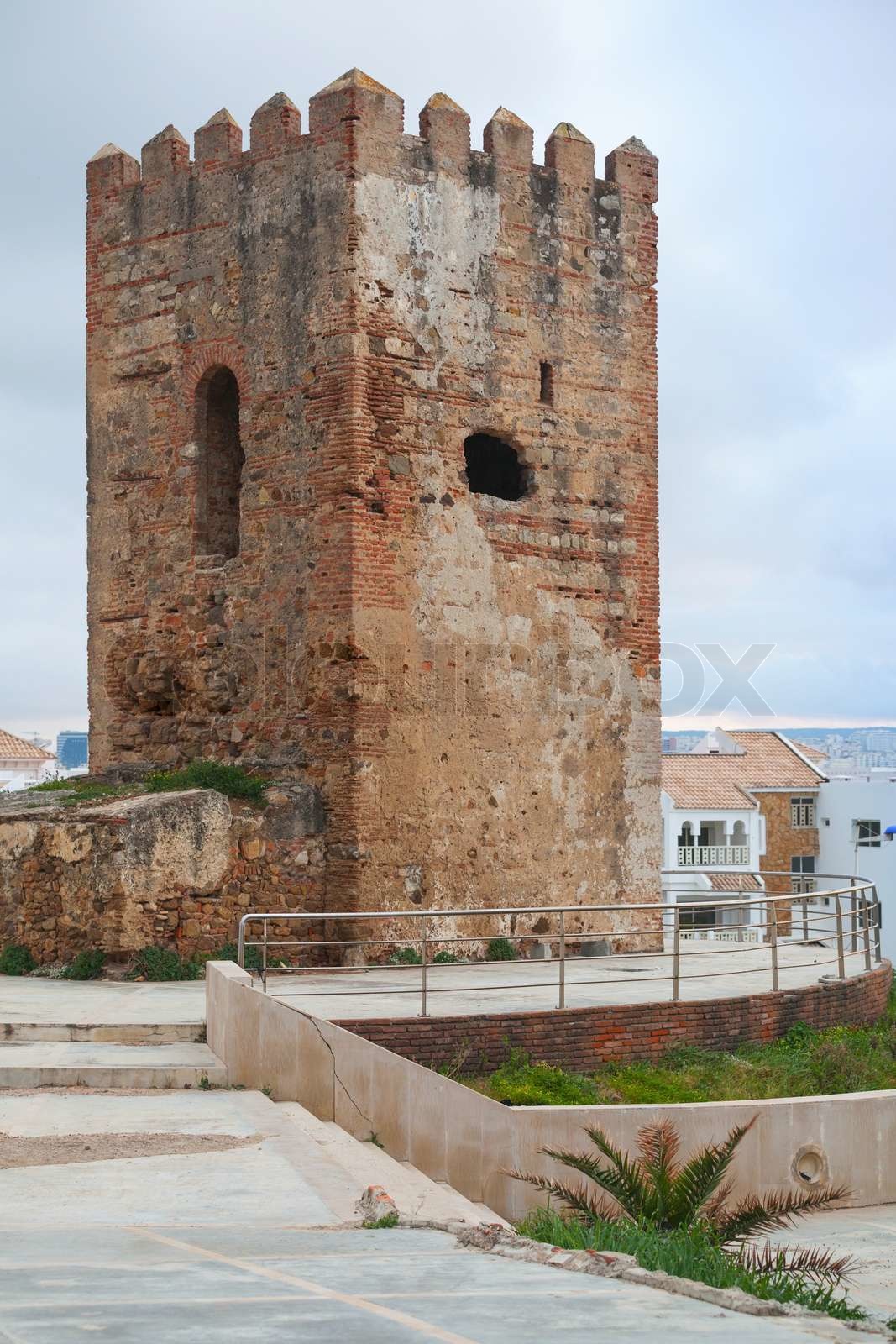 alte Festung Turm Denkmal in Tanger, Marokko | Stock Bild | Colourbox