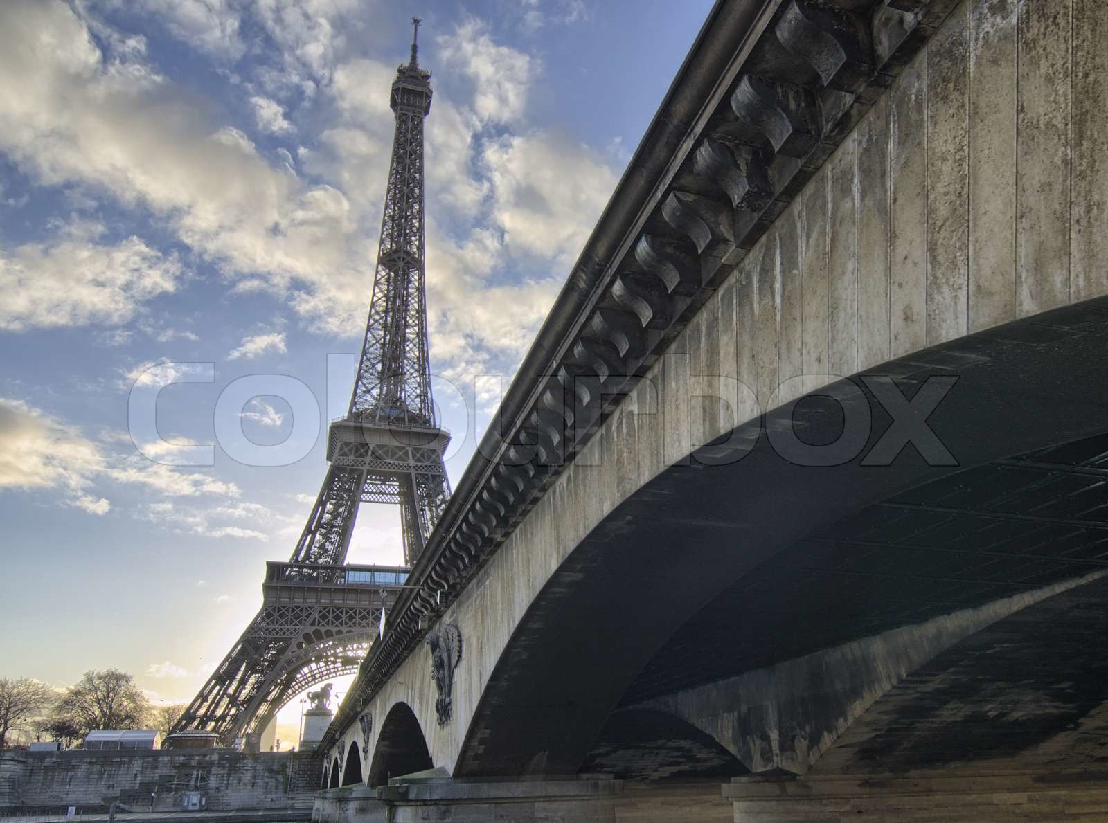 La tour Eiffel mit Pont d ' Iena - Paris | Stock Bild | Colourbox