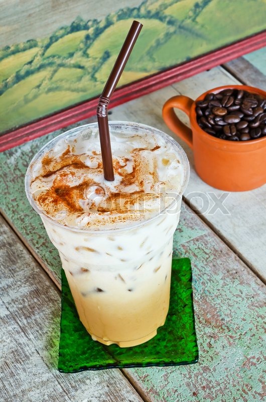 Köstliches Eis Kaffee latte | Stock Bild | Colourbox