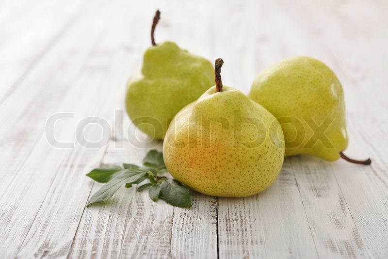 Frische Birnen | Stock Bild | Colourbox