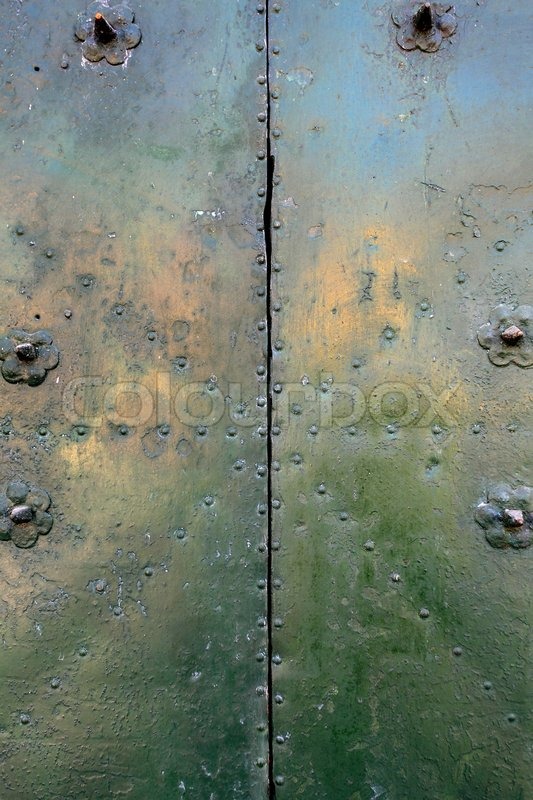 Metallplatte mit Nieten | Stock Bild | Colourbox