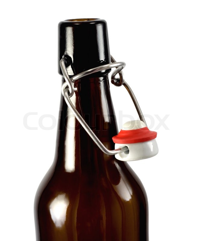 Open Flasche Bier , isoliert auf weißem ... | Stock Bild | Colourbox