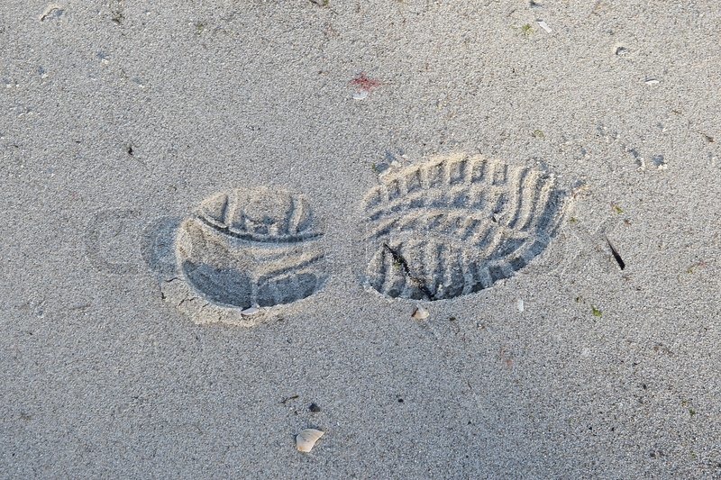 Fodspor i sandet | Stock foto | Colourbox