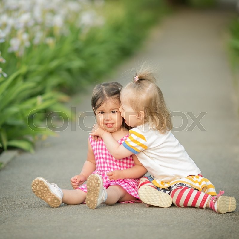 2 Friends Hugging
