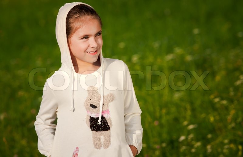 Kleines Mädchen | Stock Bild | Colourbox