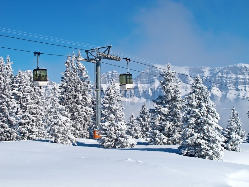 Skilift auf dem Skigebiet | Stock Bild | Colourbox