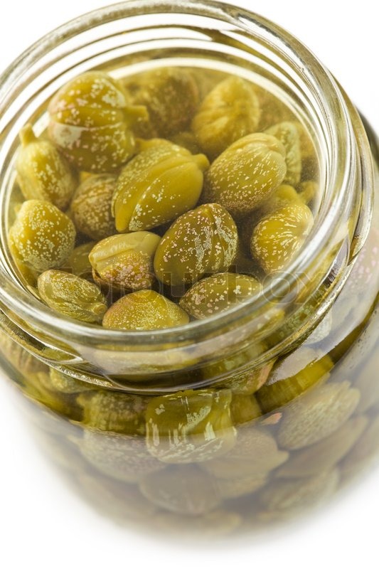 Marinierten Kapern auf weißem ... | Stock Bild | Colourbox