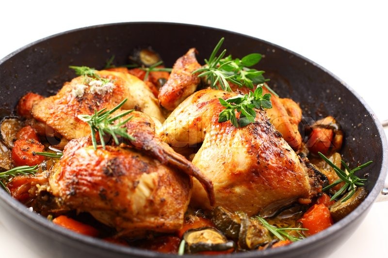 Tasty gebratenes Huhn mit Gemüse und ... | Stock Bild | Colourbox