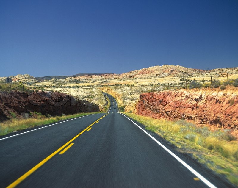 Straße in den Bergen | Stock Bild | Colourbox
