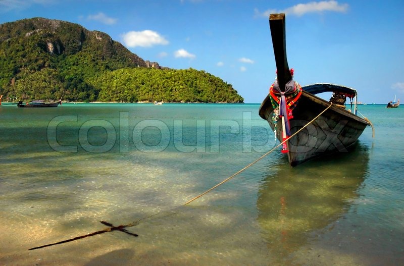 Boot auf dem Meer in Thailand | Stock Bild | Colourbox