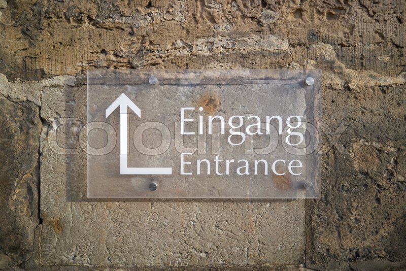 Schild mit der Aufschrift "Eingang" und ... | Stock Bild | Colourbox