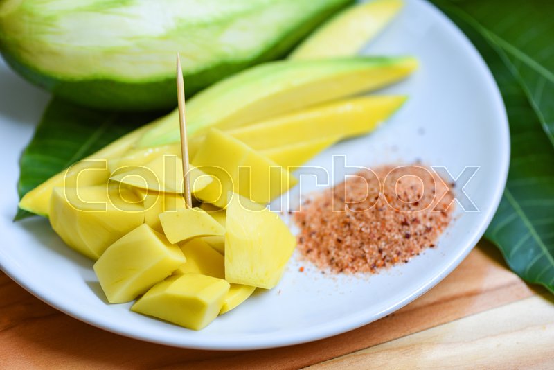 Raw Mango Slices