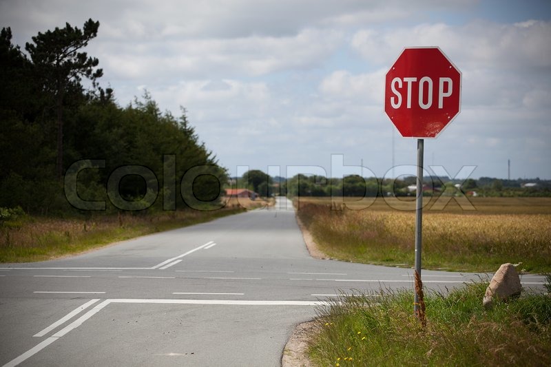 Stop, skilt, kryds | Stock foto | Colourbox