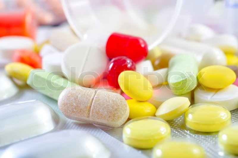Farbe Pillen und Tabletten , bedeutet ... | Stock Bild | Colourbox