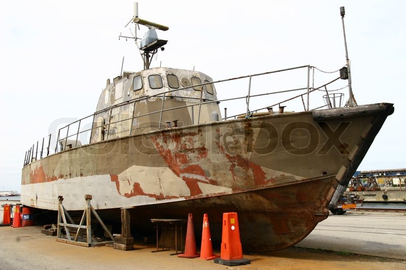 Altes Boot am Hafen | Stock Bild | Colourbox