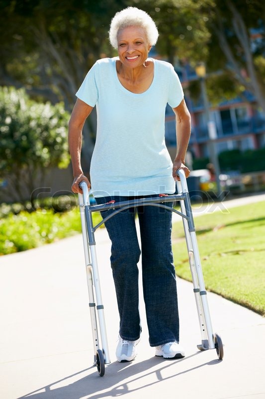 Senior kvinde med rollator | Stock foto | Colourbox