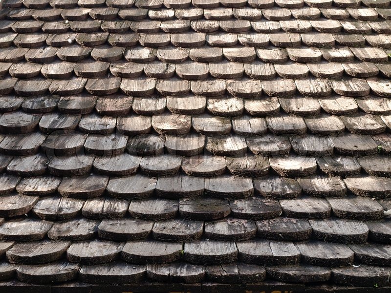 Dach aus Holz | Stock Bild | Colourbox