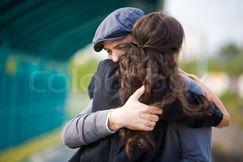 Umarmen Paar | Stock Bild | Colourbox