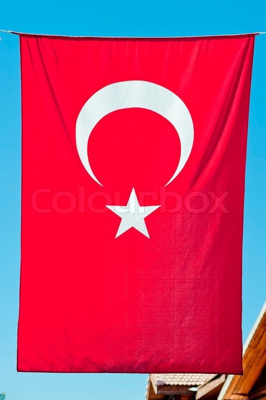 Tyrkisk flag hængende lodret | Stock foto | Colourbox