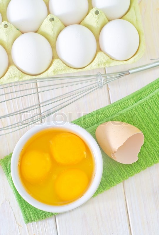 Rohe Eier | Stock Bild | Colourbox