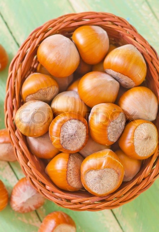 Haselnüsse | Stock Bild | Colourbox