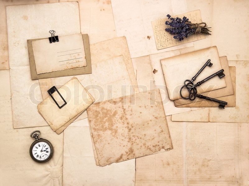 Alte Briefe und Fotos, ... | Stock Bild | Colourbox