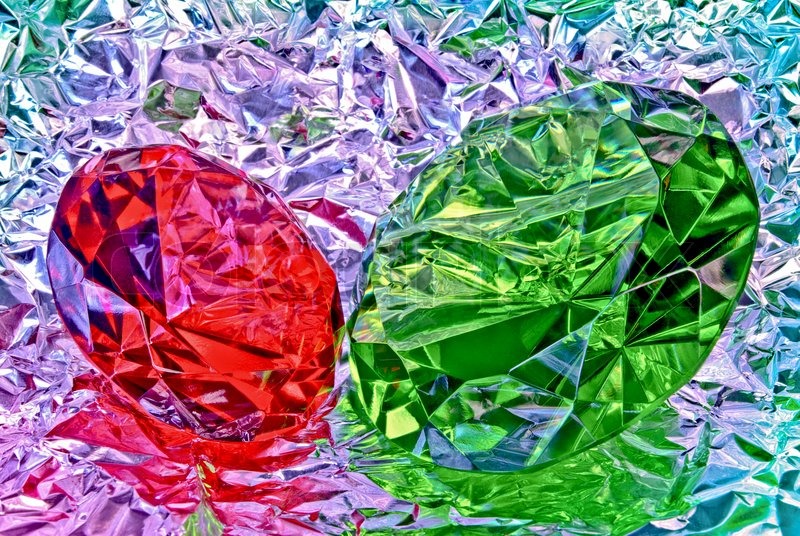 " Edelsteine , Schmuck auf dem ... | Stock Bild | Colourbox