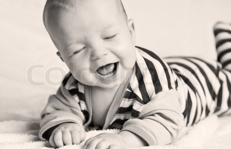 Süßes Lachendes Baby