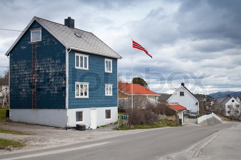 Lille norsk landsby landskab med ... | Stock foto | Colourbox