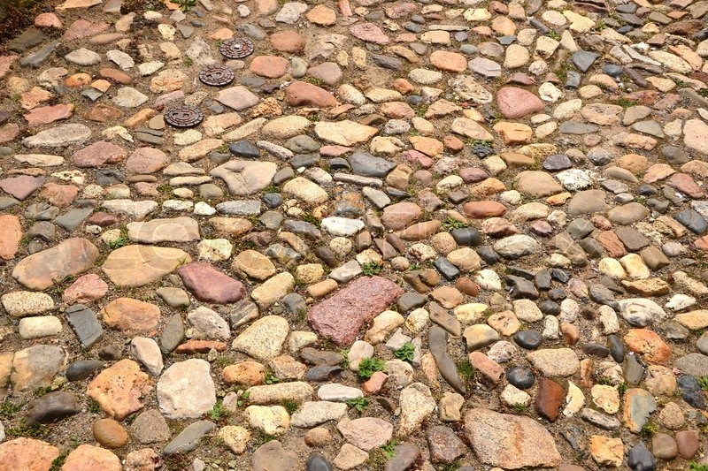 "Vej med toppede brosten" | Stock foto | Colourbox